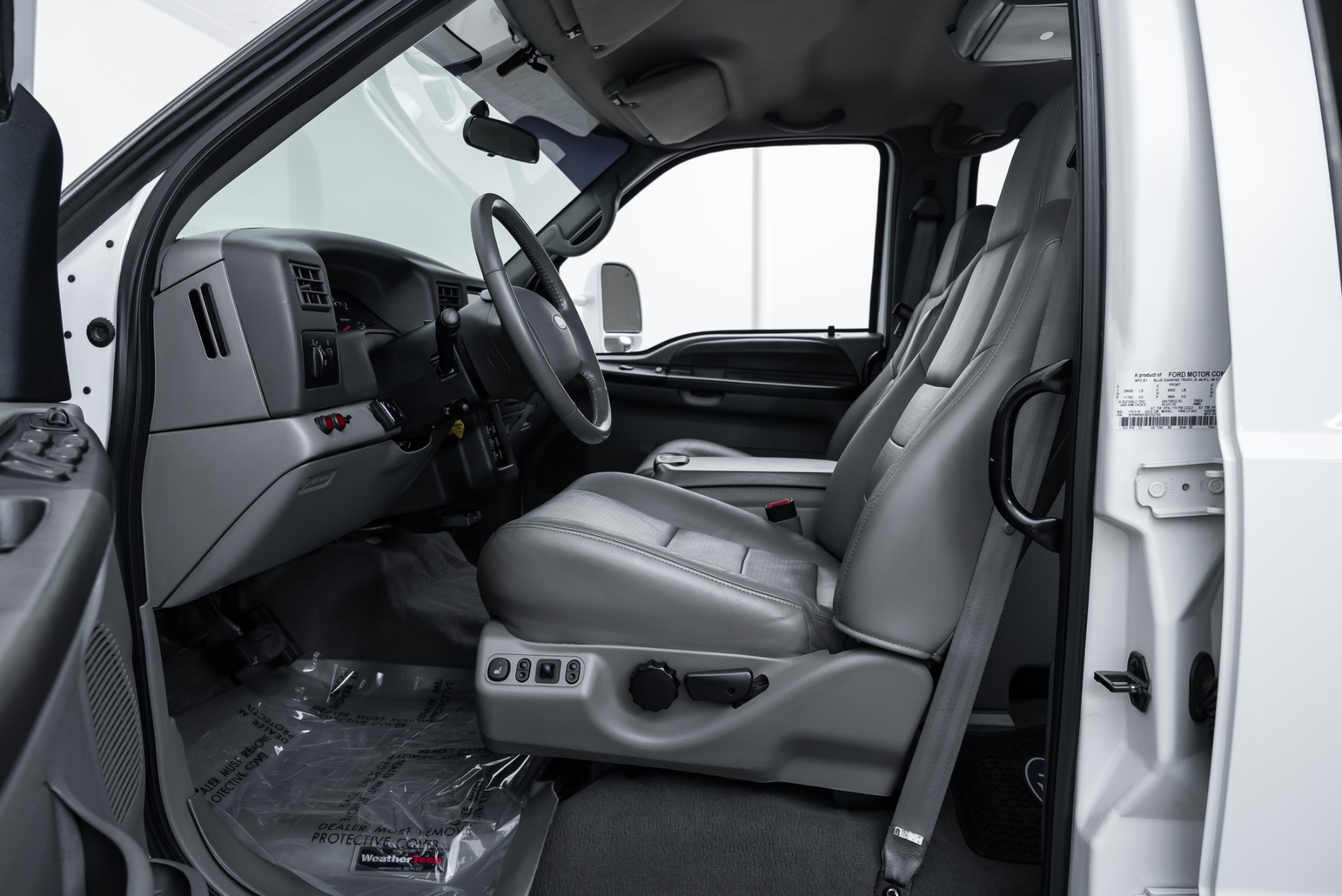 Ford F650 Super Duty Interior