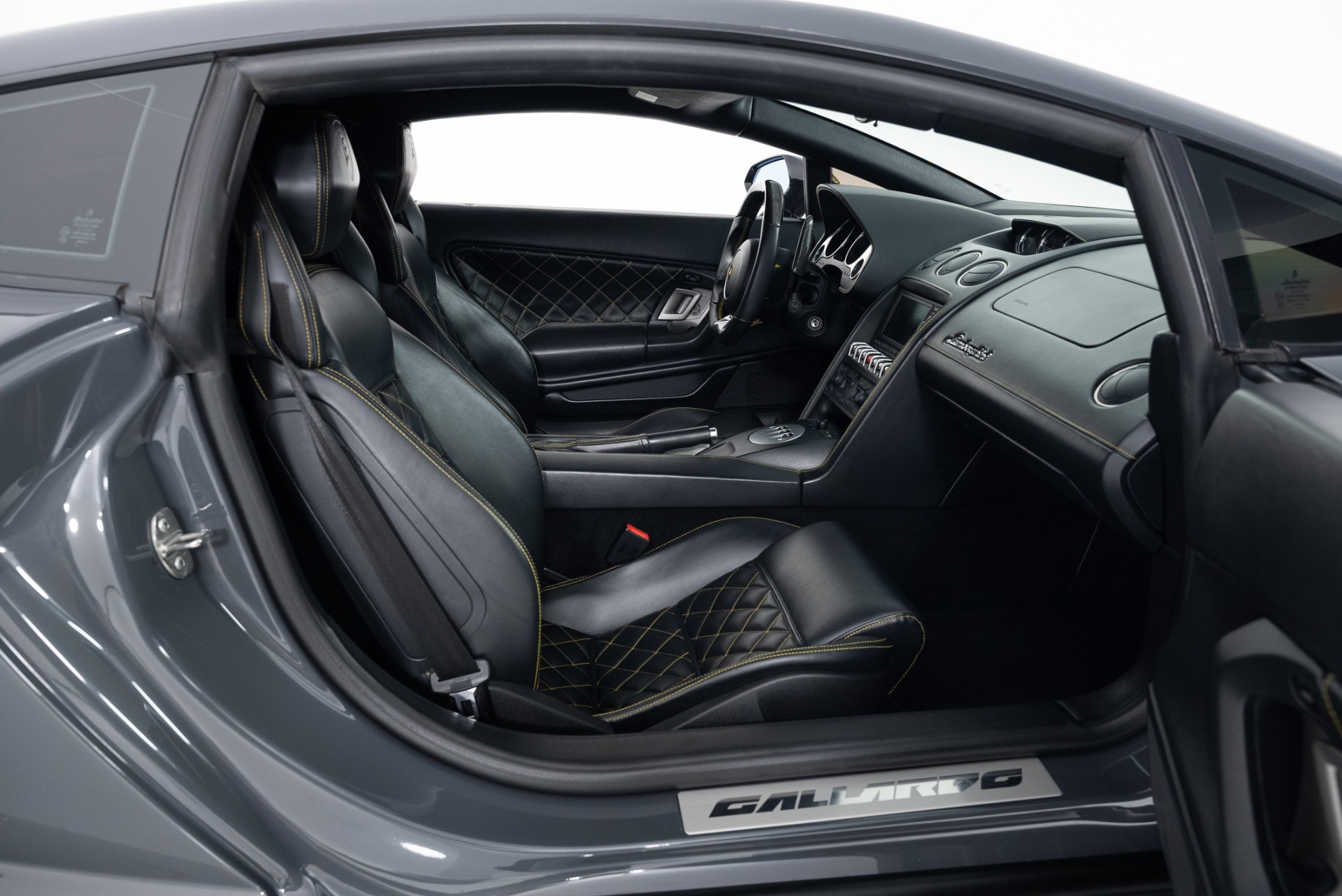 2022 Lamborghini Gallardo Interior