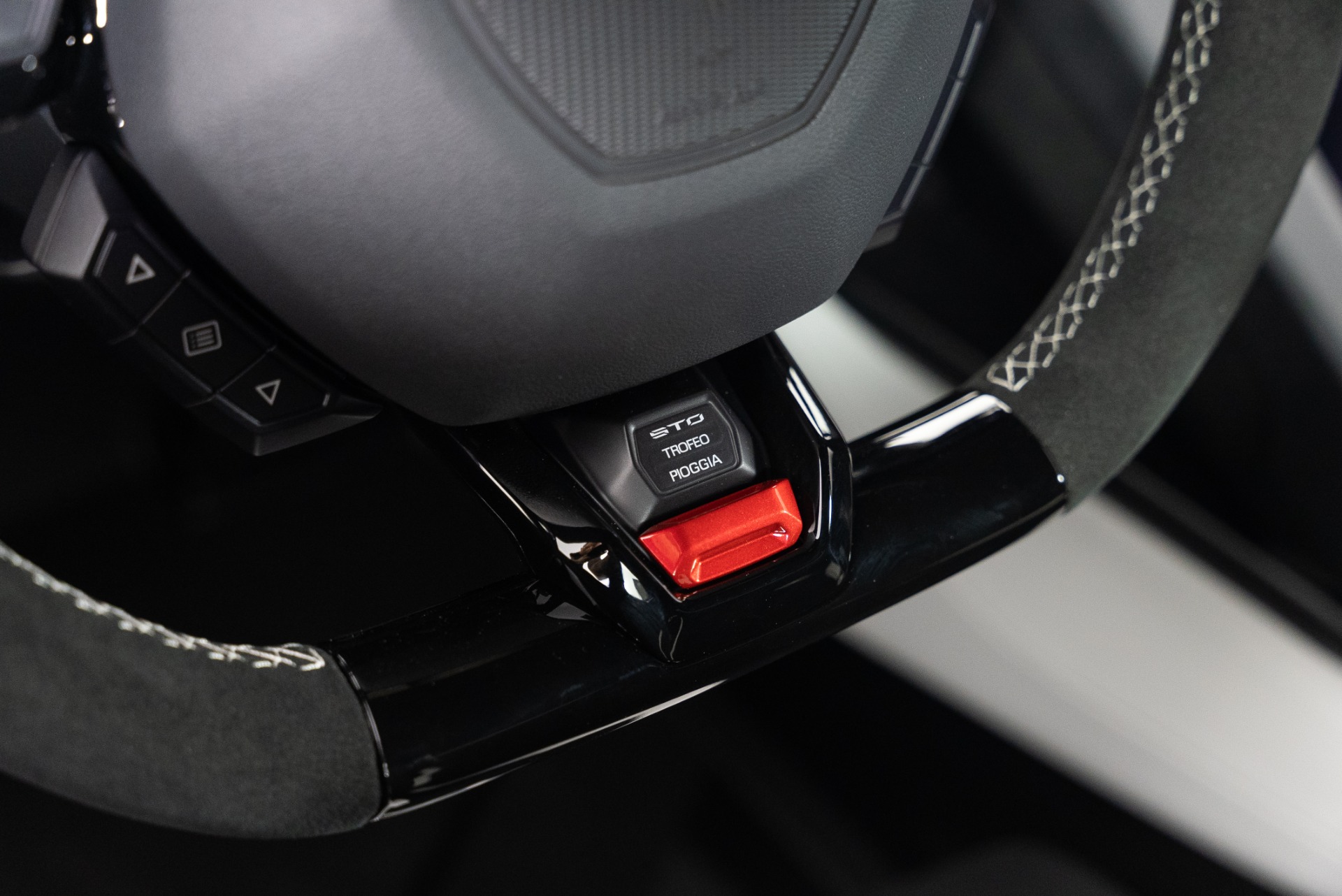 Lamborghini Huracan Black Interior