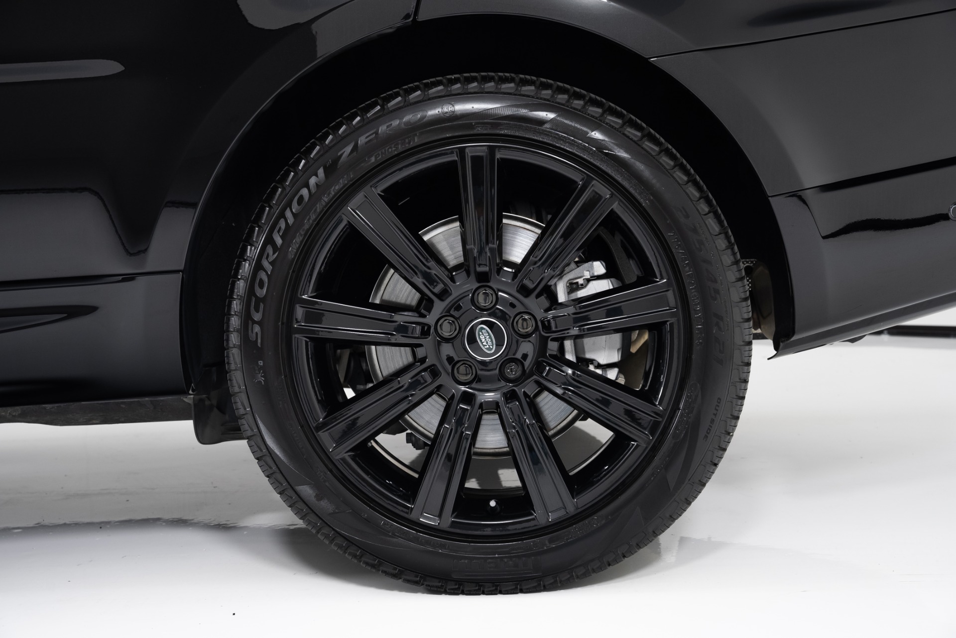 2022 Range Rover Sport Black Rims