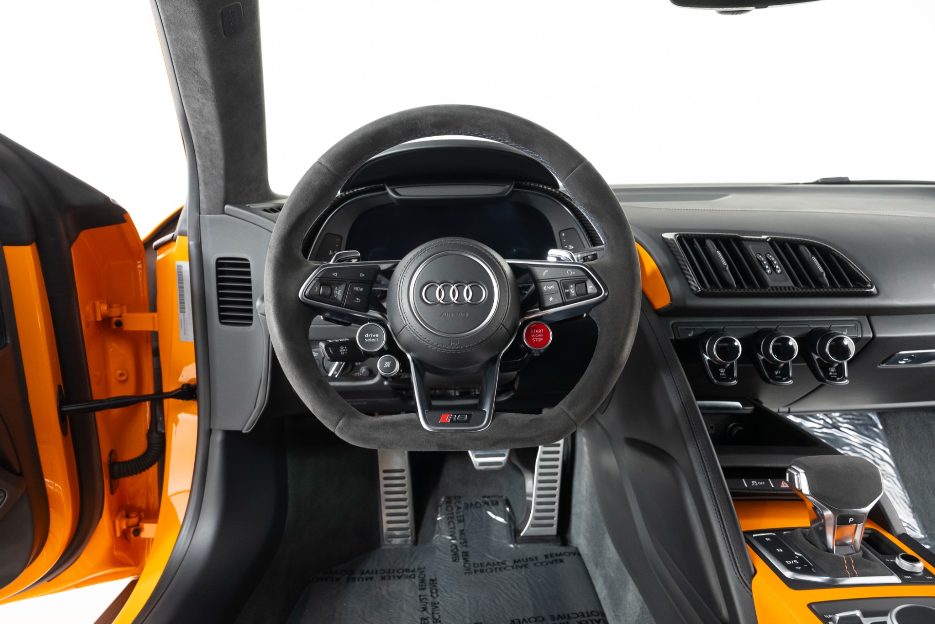 Audi R8 V10 Interior