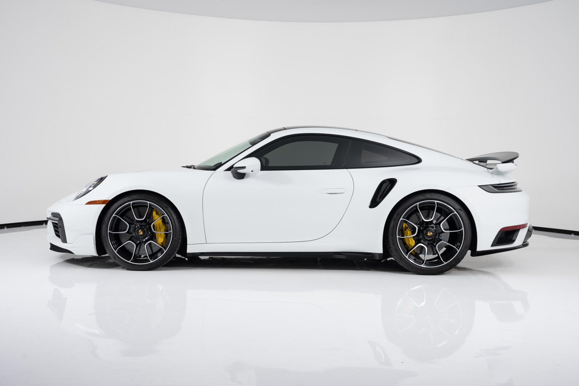 Porsche 911 Turbo Side Profile