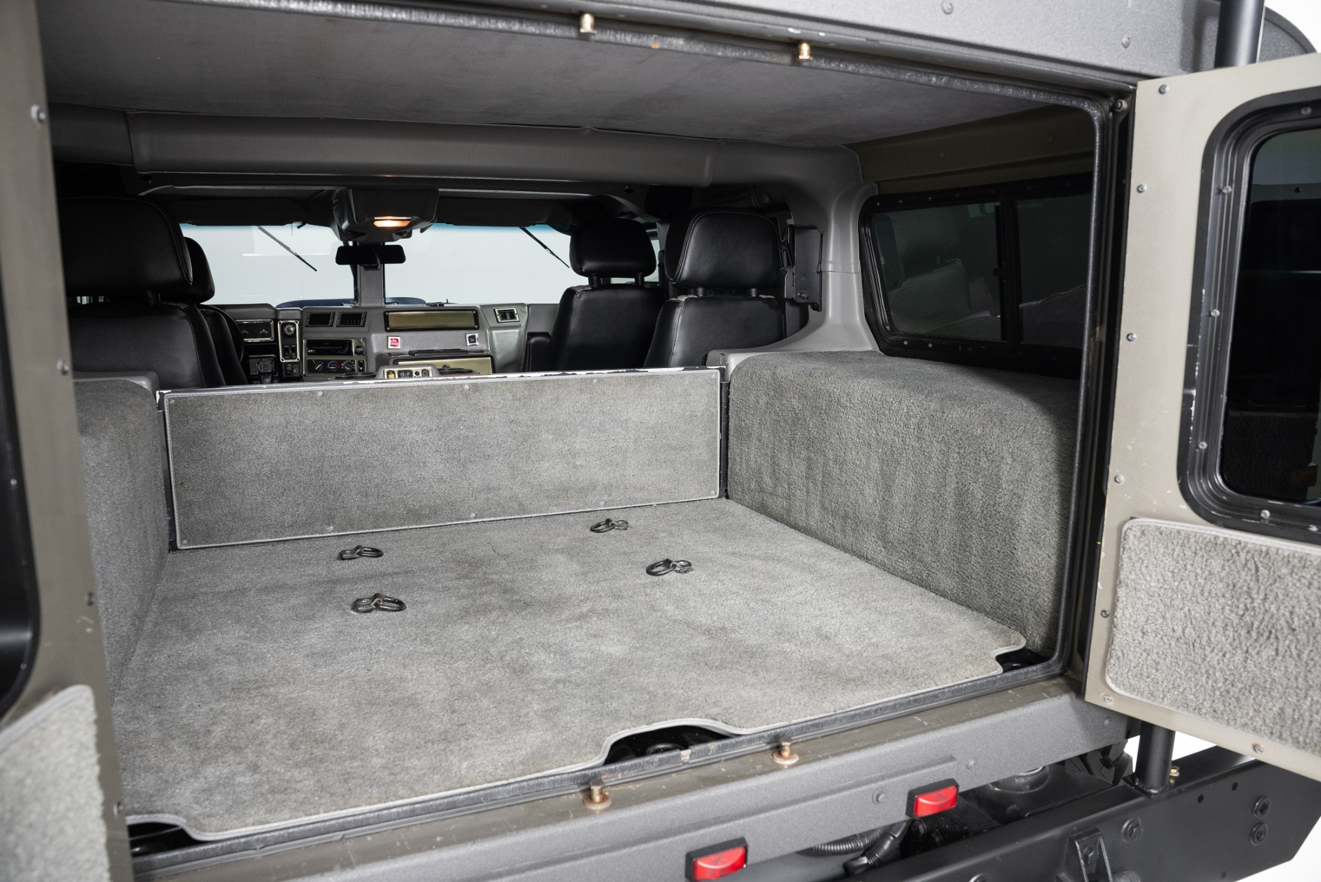 Hummer H1 Wagon Interior