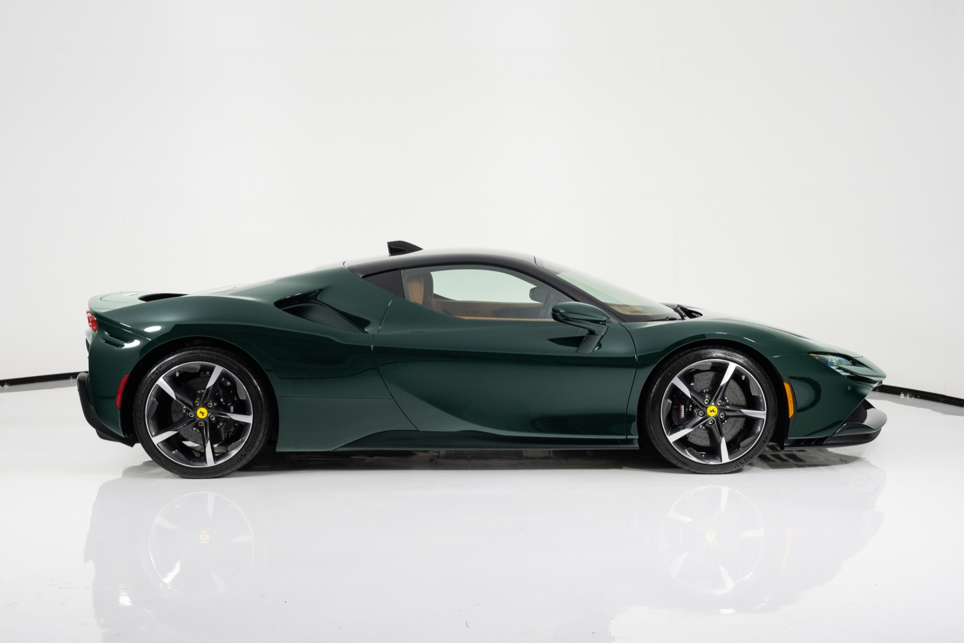 Ferrari Sports Cars Exotic Green New Ferrari Roma Spider In Dublin