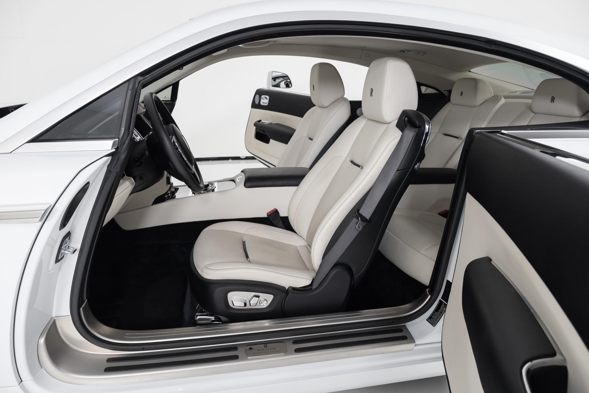 Rolls Royce Wraith White Interior
