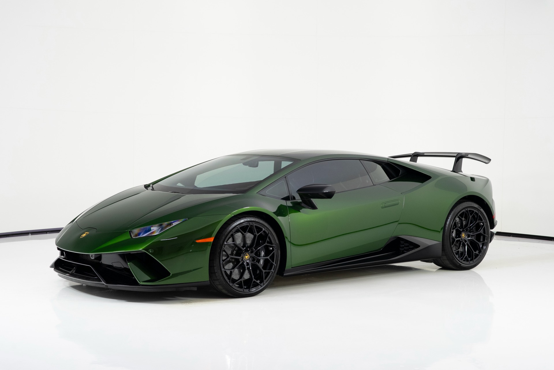 Black And Green Lamborghini Huracan