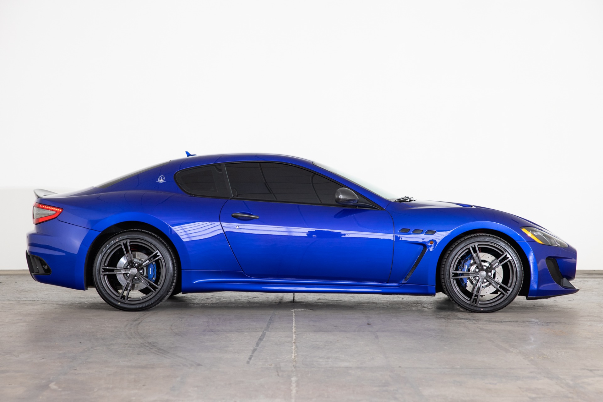 Maserati Granturismo Blue