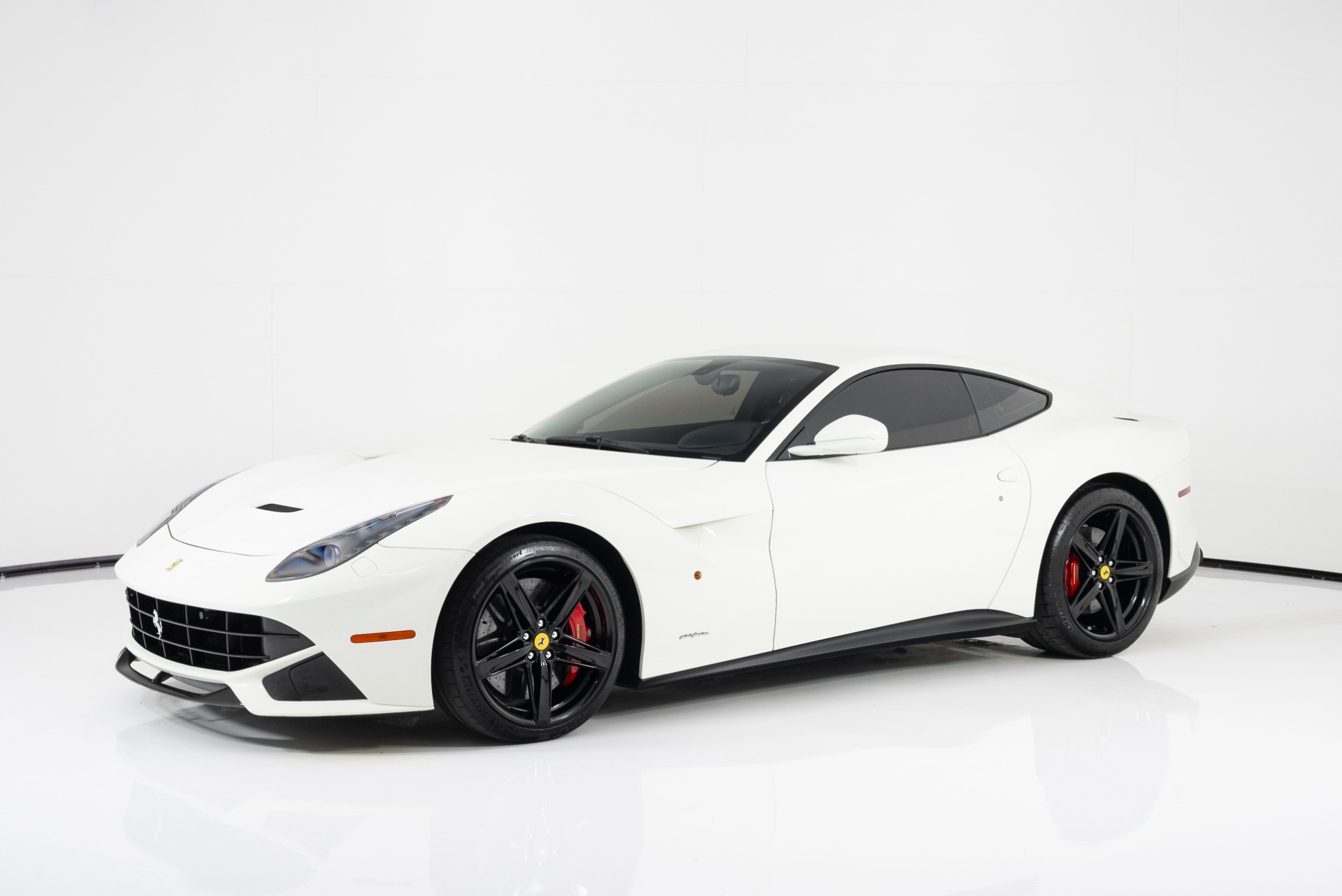 2022 Ferrari F12 Berlinetta Spyder