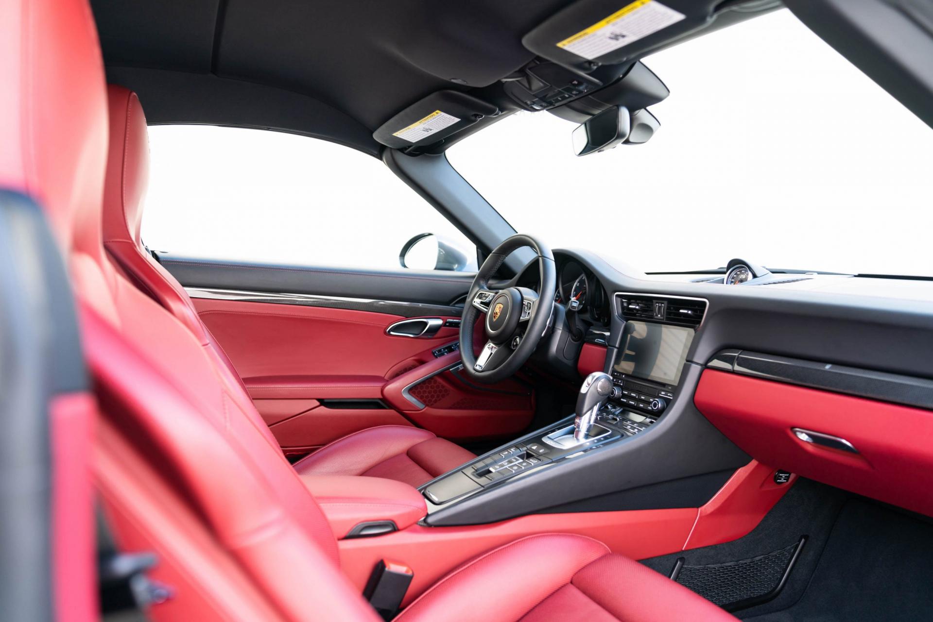 Porsche 991 Red Interior