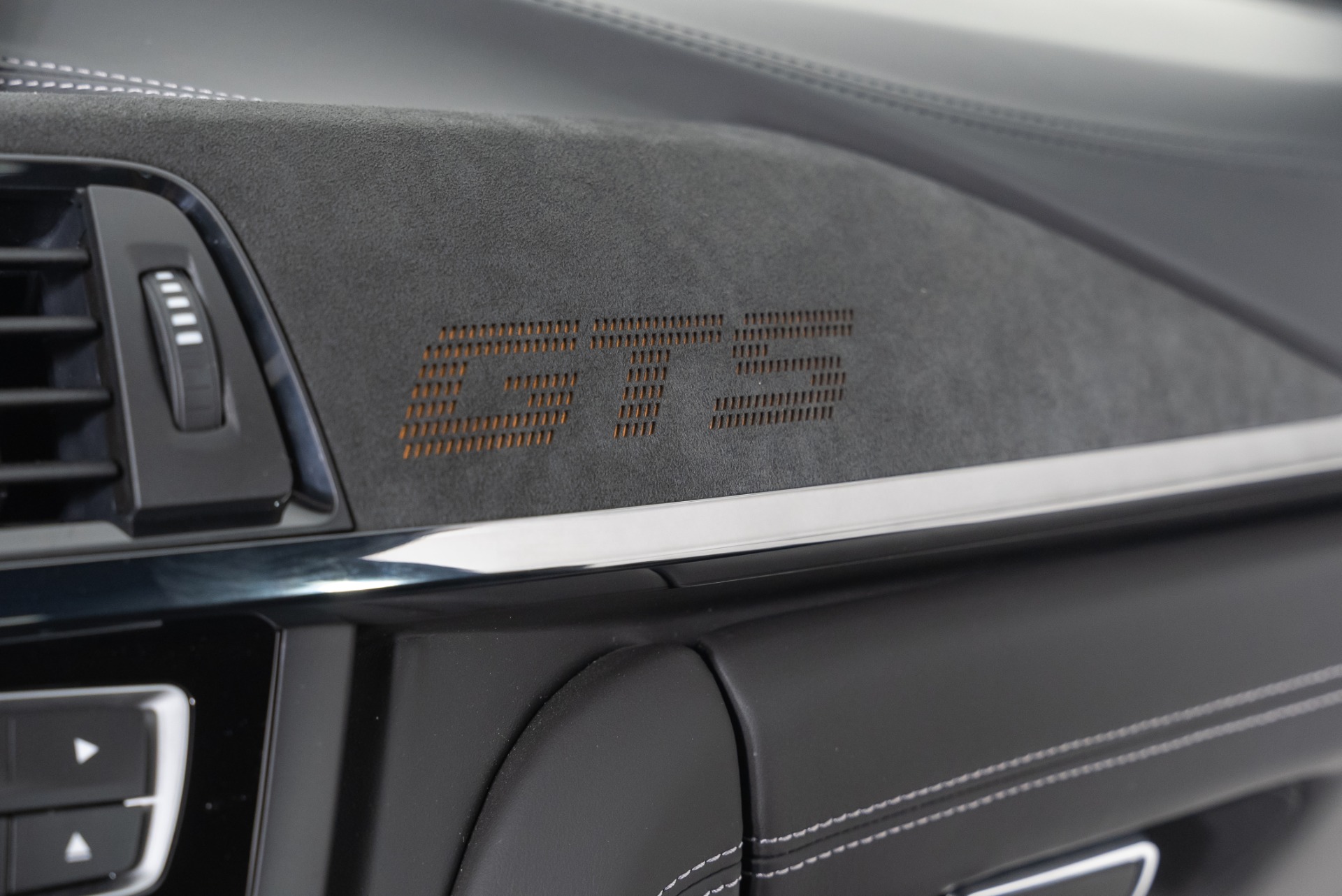 Detail Page | Exotic Car Dealership | West Coast Exotic Cars