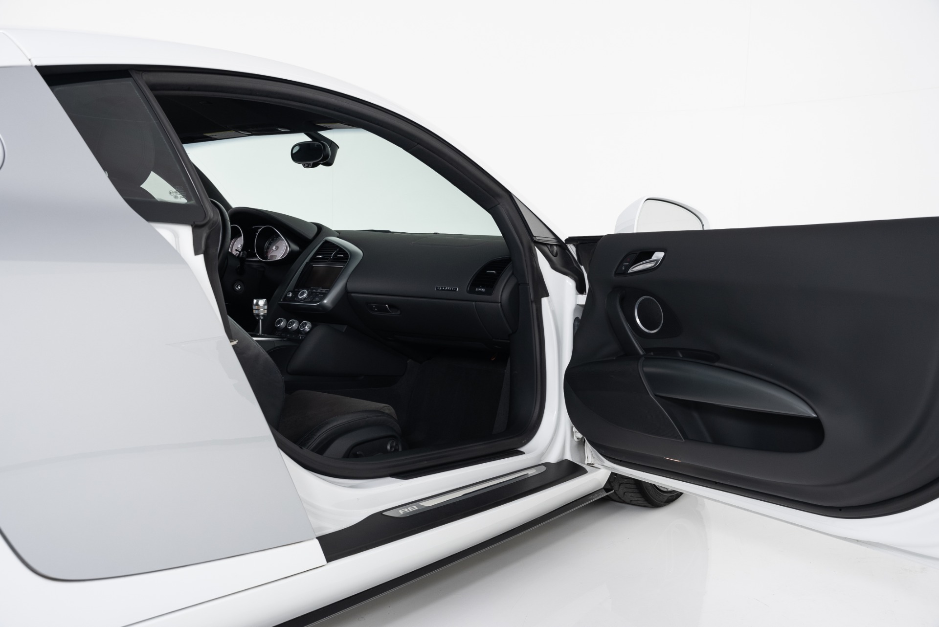 Detail Page | Exotic Car Dealership | West Coast Exotic Cars