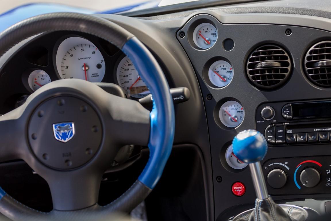 Viper Srt10 Interior