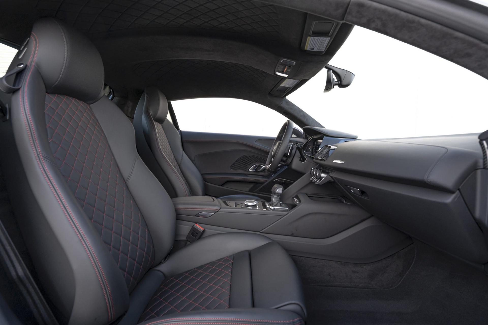 Audi R8 Interior White