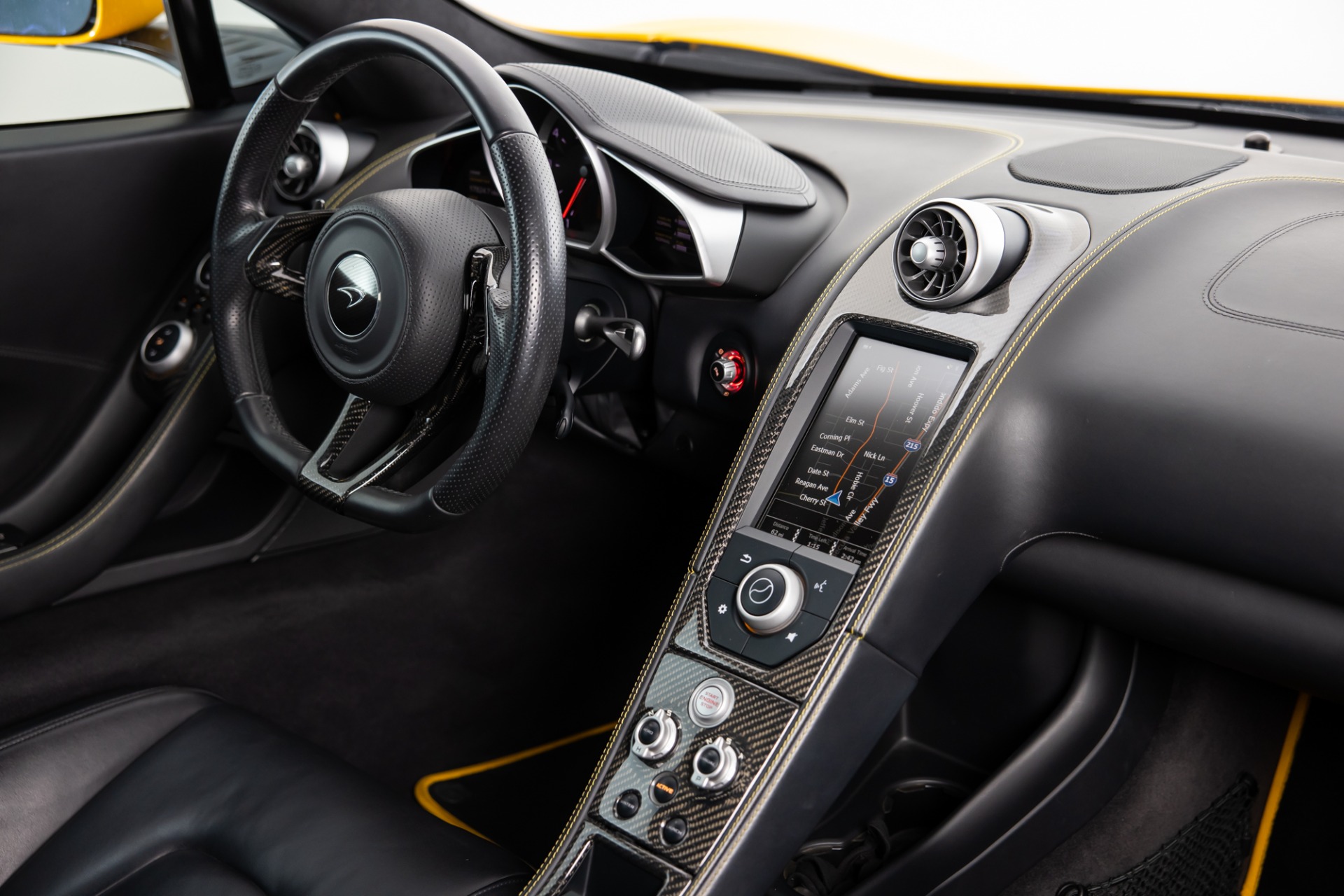 Mclaren Mp4 12c Spyder Interior