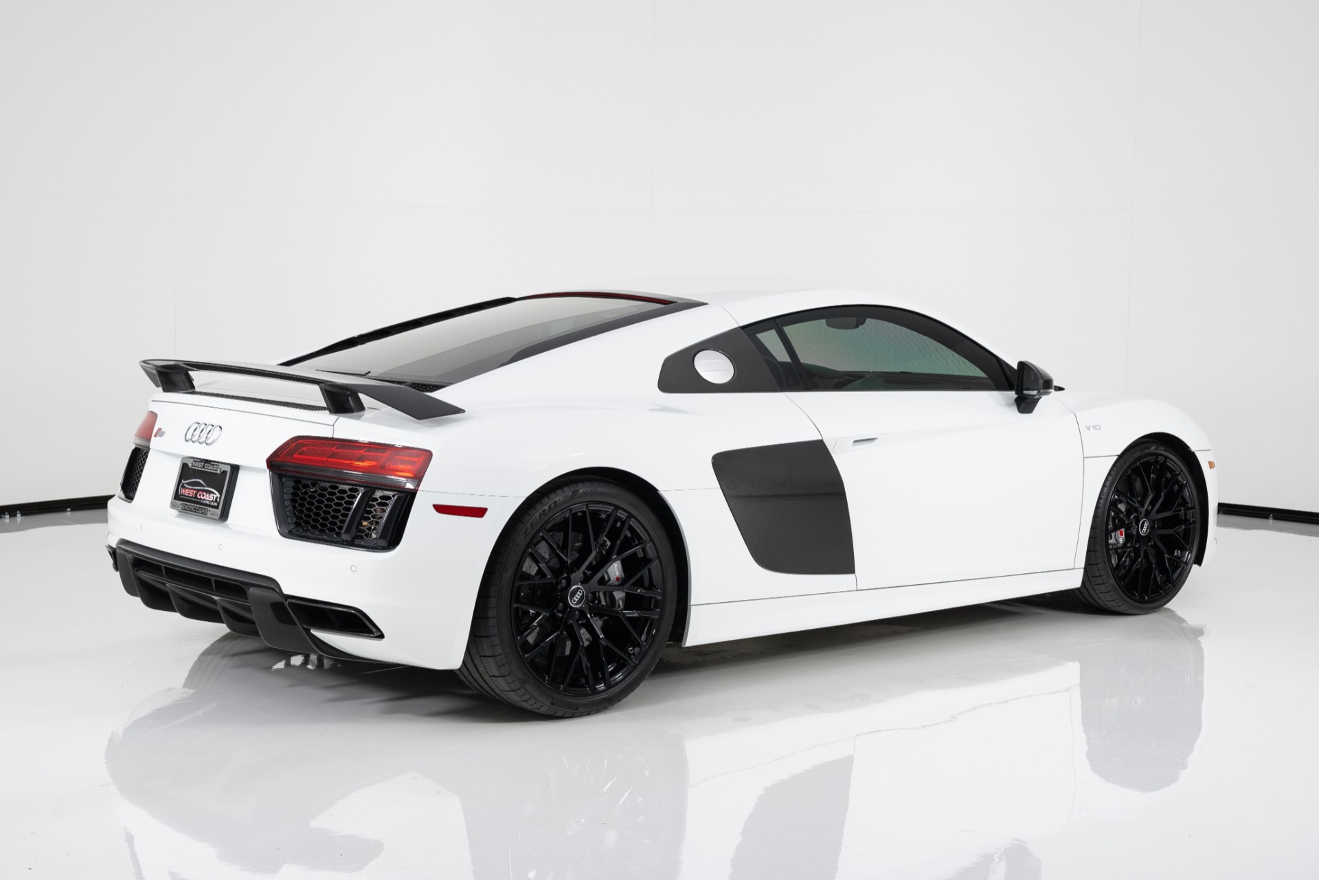 White R8 V10 Plus