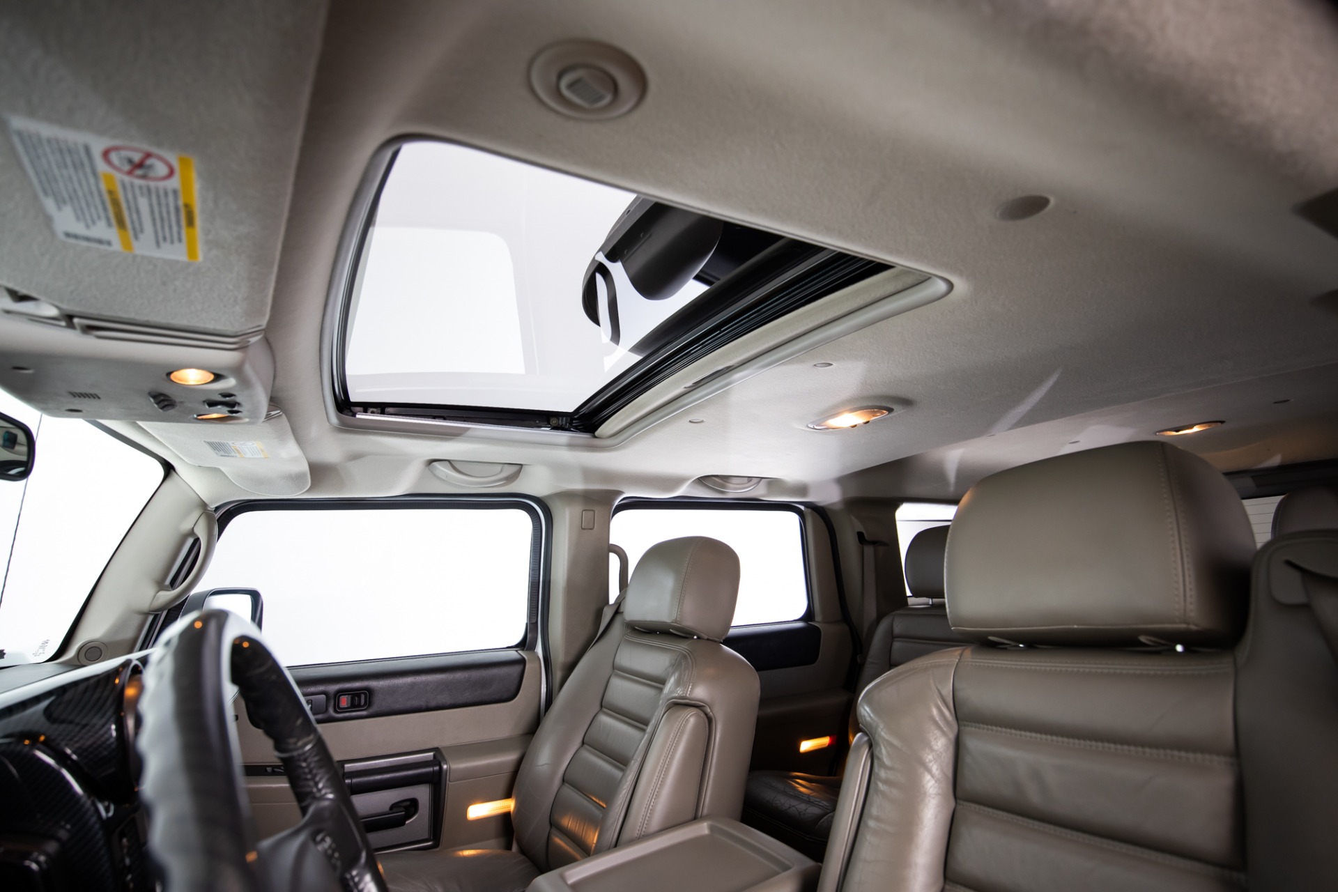 2004 Hummer H2 Interior