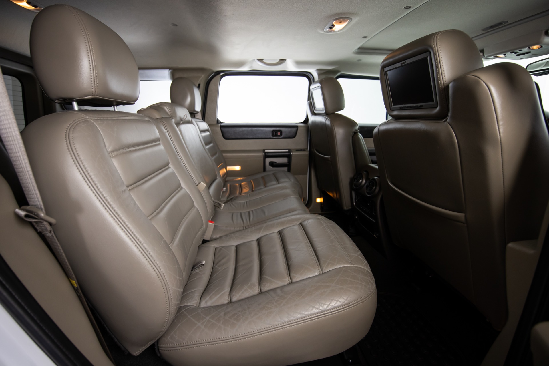 2022 Hummer H2 Interior