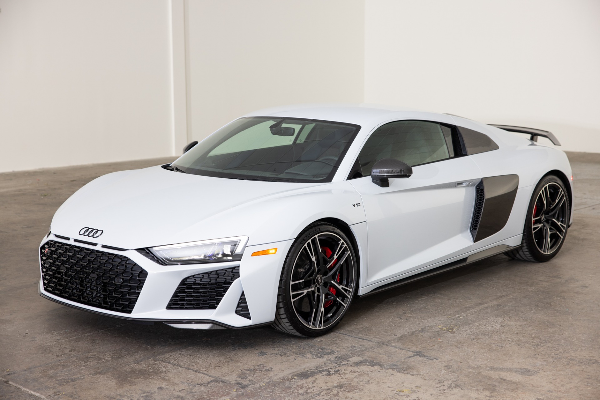 Audi R8 Spyder White 2022