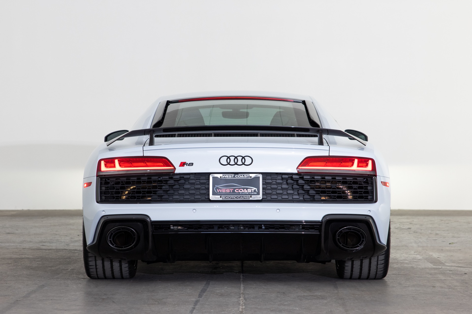 2022 Audi R8 V8